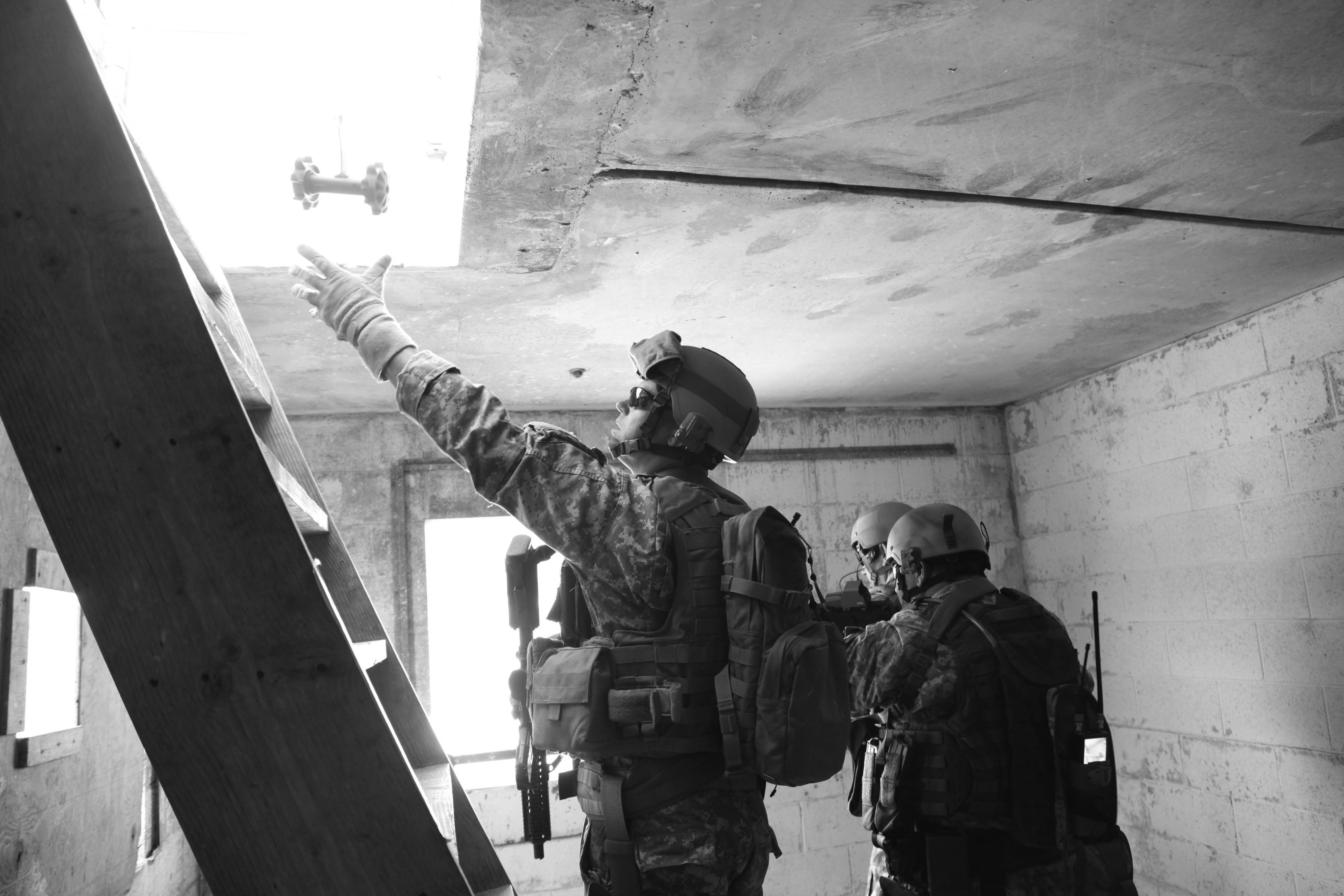 Recon Robotics Launch New Throwbot 2 - Beechwood Equipment : Beechwood ...